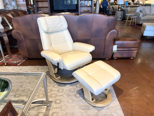 BenchMaster Leather Chair and Ottoman In Tucson | HomeStyle Galleries ...